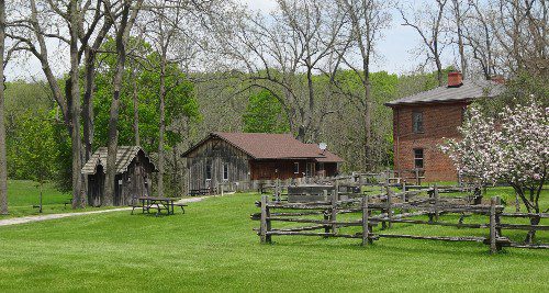 Wallacetown | Ontario - 1000 Towns of Canada