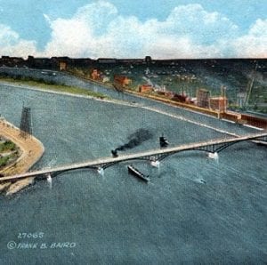 Peace Bridge - Fort Erie | Ontario - 1000 Towns of Canada