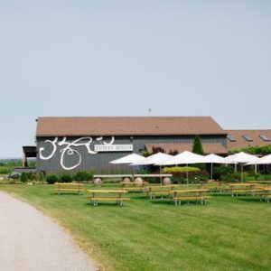 Thirty Bench Wine Makers - Beamsville | Ontario - 1000 Towns of Canada