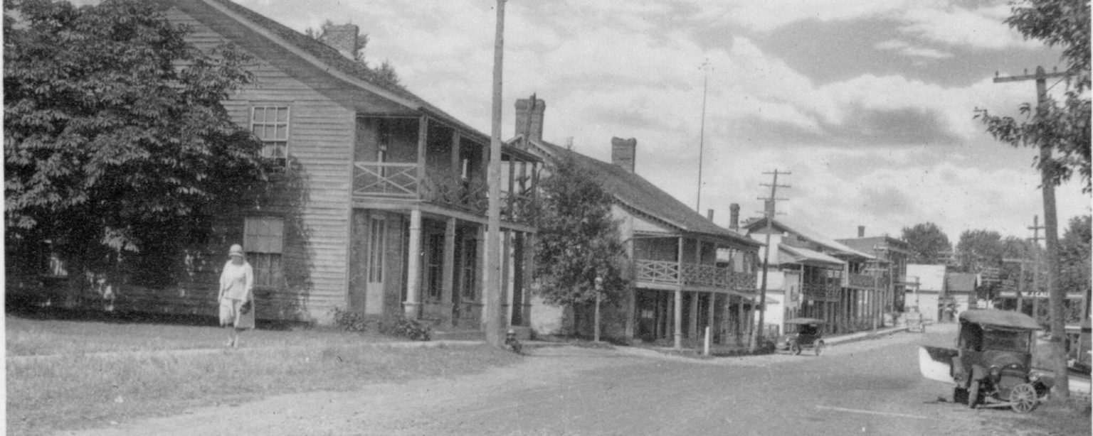 Bath | Ontario - 1000 Towns of Canada