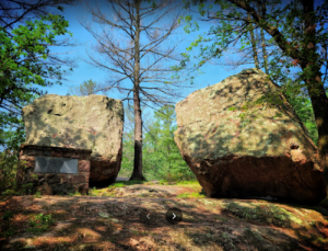 Adam and Eve Rock - Buckhorn | Ontario - 1000 Towns of Canada