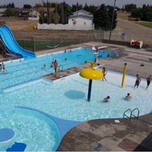 Vauxhall Swimming Pool - Vauxhall | Alberta - 1000 Towns of Canada