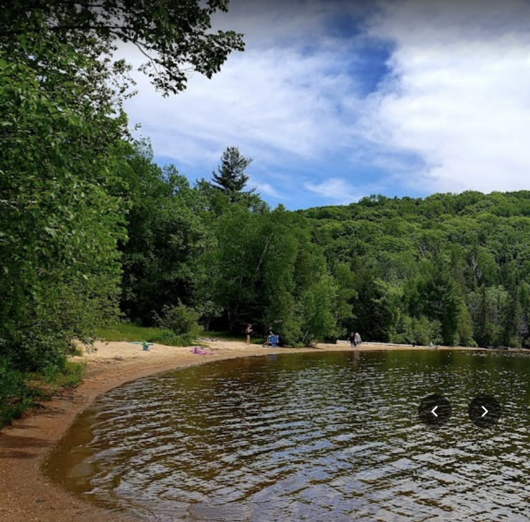 Diamond Lake Beach - Highland Grove | Ontario - 1000 Towns of Canada